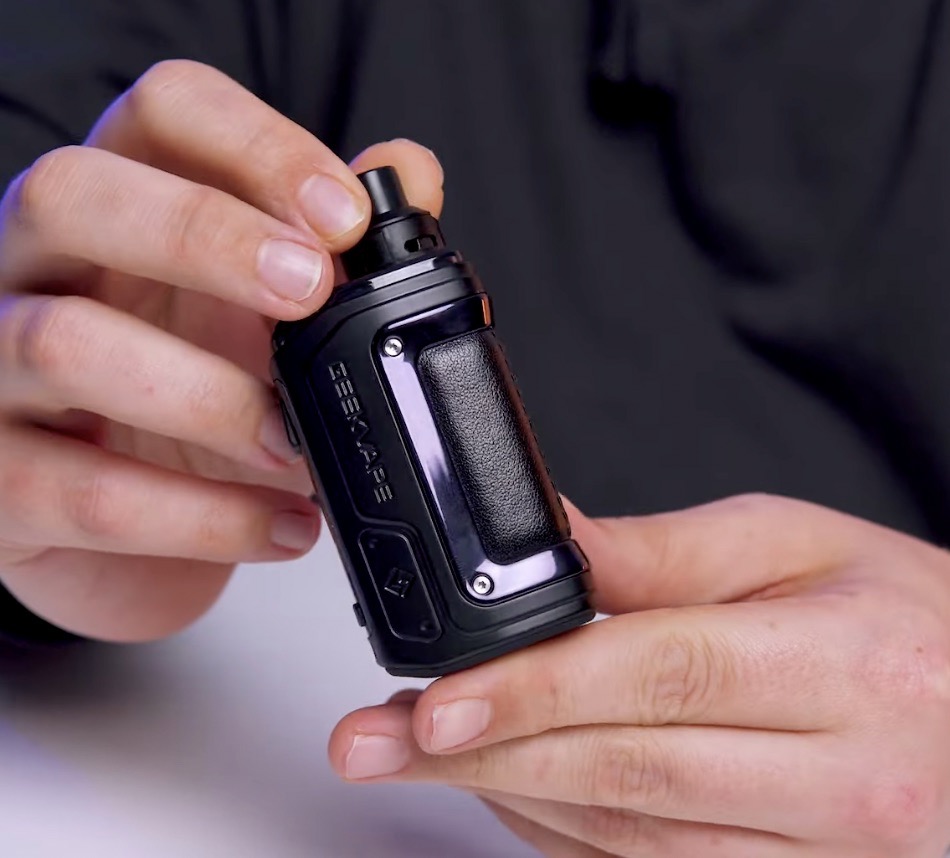 11 Best Vapes For Heavy Smokers In 2023 (UK)